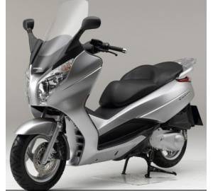 Motorroller Test: Flexibel und wendig unterwegs