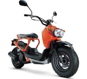 Motorroller Test: Flexibel und wendig unterwegs