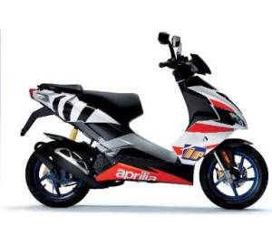 Motorroller Test: Flexibel und wendig unterwegs