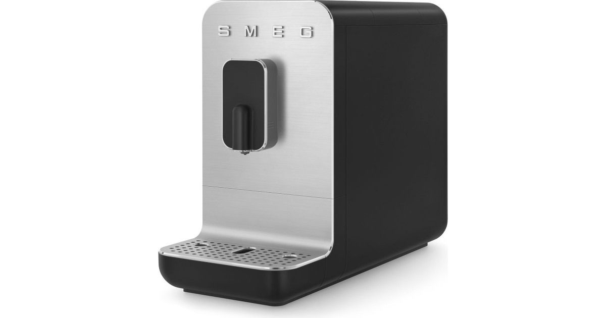 Smeg BCC01 im Test: 2,5 gut | Stylischer Vollautomat in kompakten Maßen
