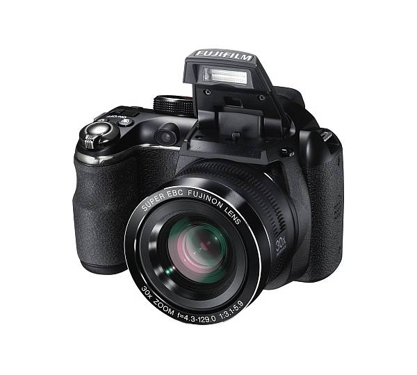 Fujifilm FinePix S4500 | Testberichte.de